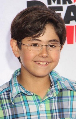 Bio Blake Garrett Rosenthal | Showbizzsite