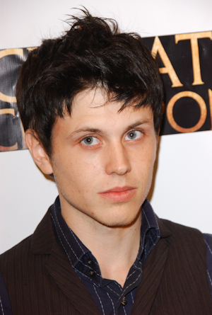 Bio David Lewis (2) | Showbizzsite