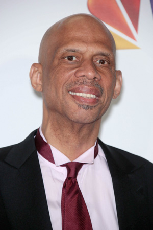 Jonas Van Geel en Peter Van den Begin openen de dans in ‘Dancing with ...