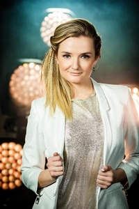 Bio Kim Leyers | Showbizzsite