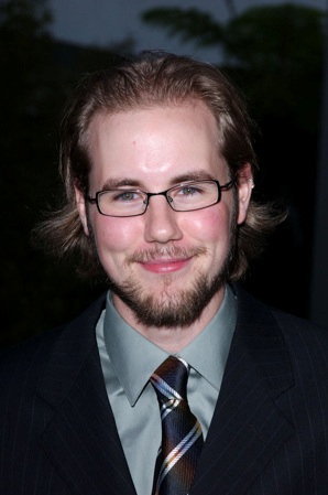 Bio Kyle Labine | Showbizzsite