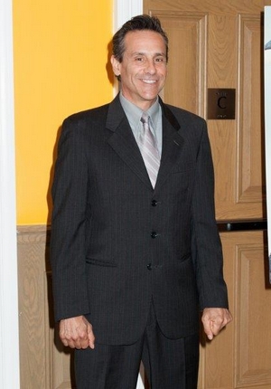 Bio Larry Romano | Showbizzsite