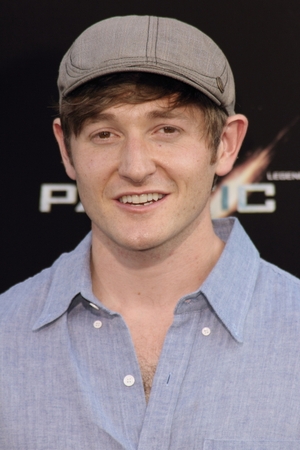 Bio Lucas Neff | Showbizzsite