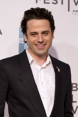 Bio Luke Kirby | Showbizzsite