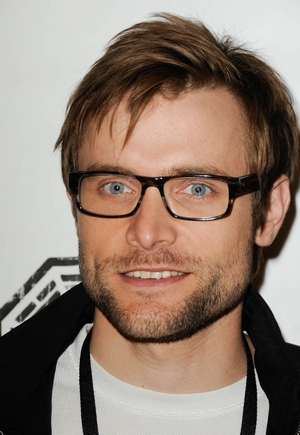 Bio Neil Hopkins | Showbizzsite