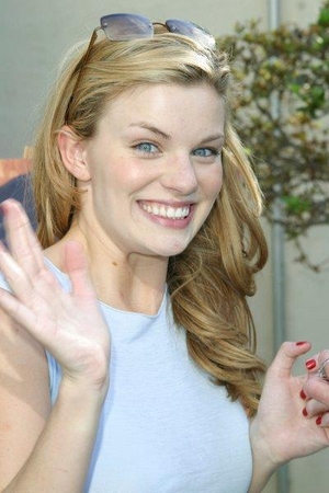 Bio Nichole Hiltz | Showbizzsite