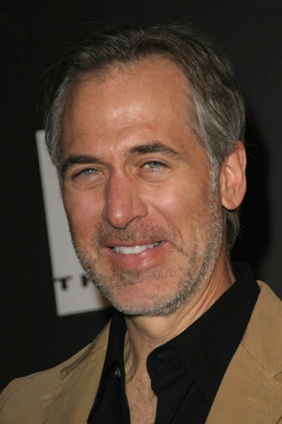 Bio Tom Amandes | Showbizzsite