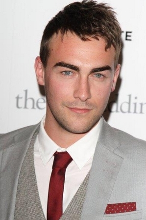 Bio Tom Austen | Showbizzsite