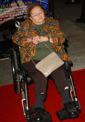 Bio Zelda Rubinstein | Showbizzsite
