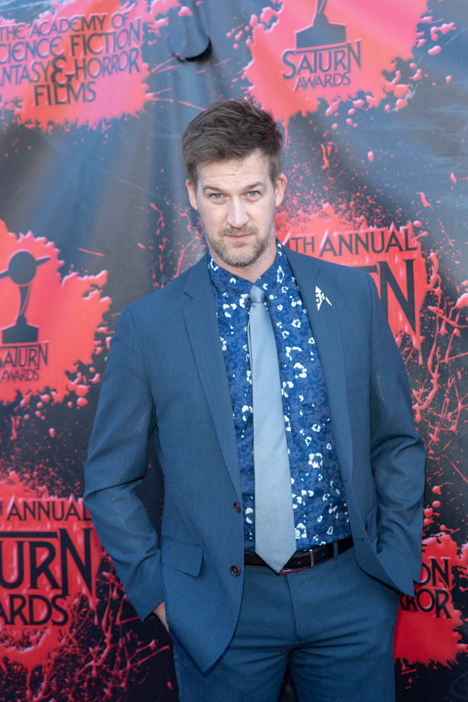 Bio Kenneth Mitchell | Showbizzsite