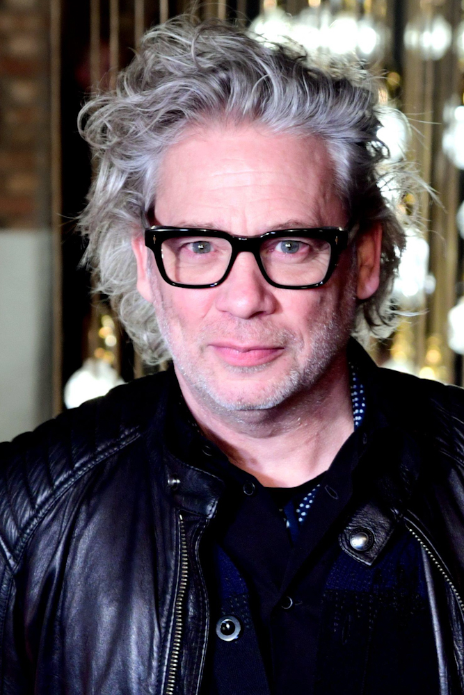 Bio Dexter Fletcher | Showbizzsite