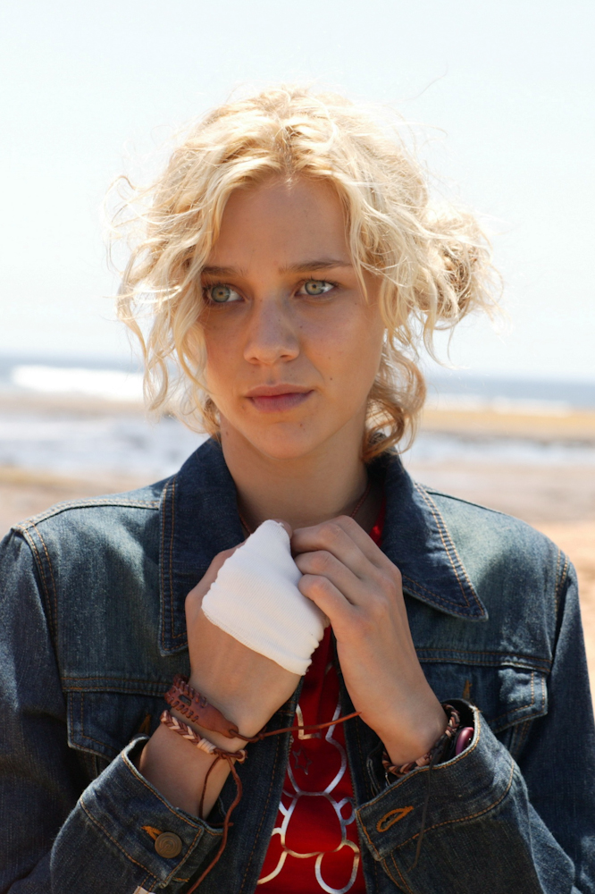 Bio Kathryn Beck | Showbizzsite