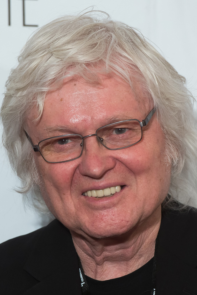 Bio Chip Taylor | Showbizzsite