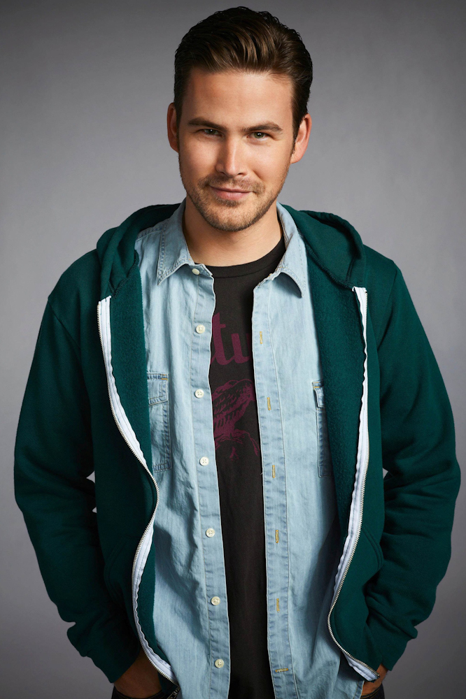 Bio Zach Cregger | Showbizzsite