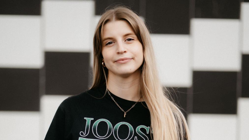 Nona Van Braeckel: “Ik heb een rib uit m’n lijf gegeven” | Showbizzsite