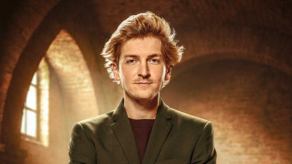 Maxim moet eer van West-Vlaanderen hoog houden in De Mol | Showbizzsite