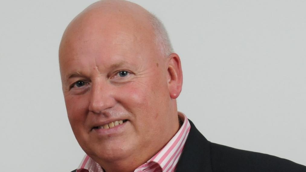 Ignace Crombé draait zich om in zijn graf: Ruzie tussen Trisha en ...