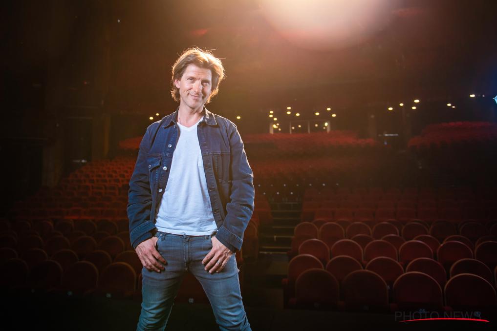 Gene Thomas deelt slecht nieuws: 'Operatie mislukt' | Showbizzsite