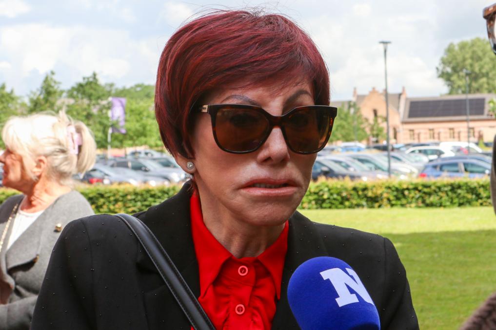 Jacky Lafon onwel op afscheid Margriet Hermans | Showbizzsite