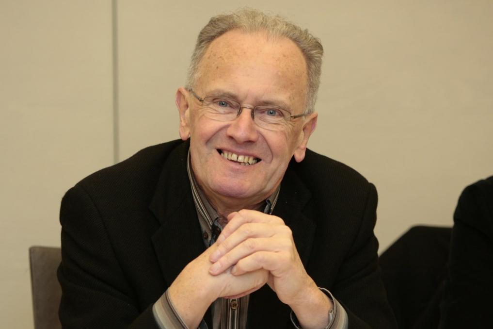 Gewezen VRT-baas Jan Ceuleers - man van Musti-stem Rachel Frederix ...